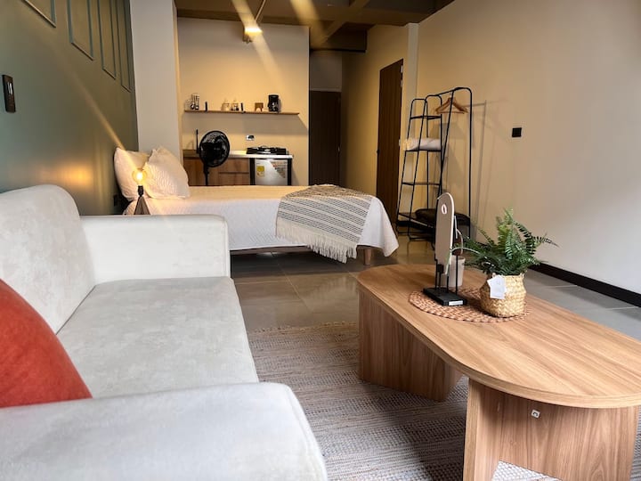 Estudio Moderno En Medellín Zona Céntrica - Medellín
