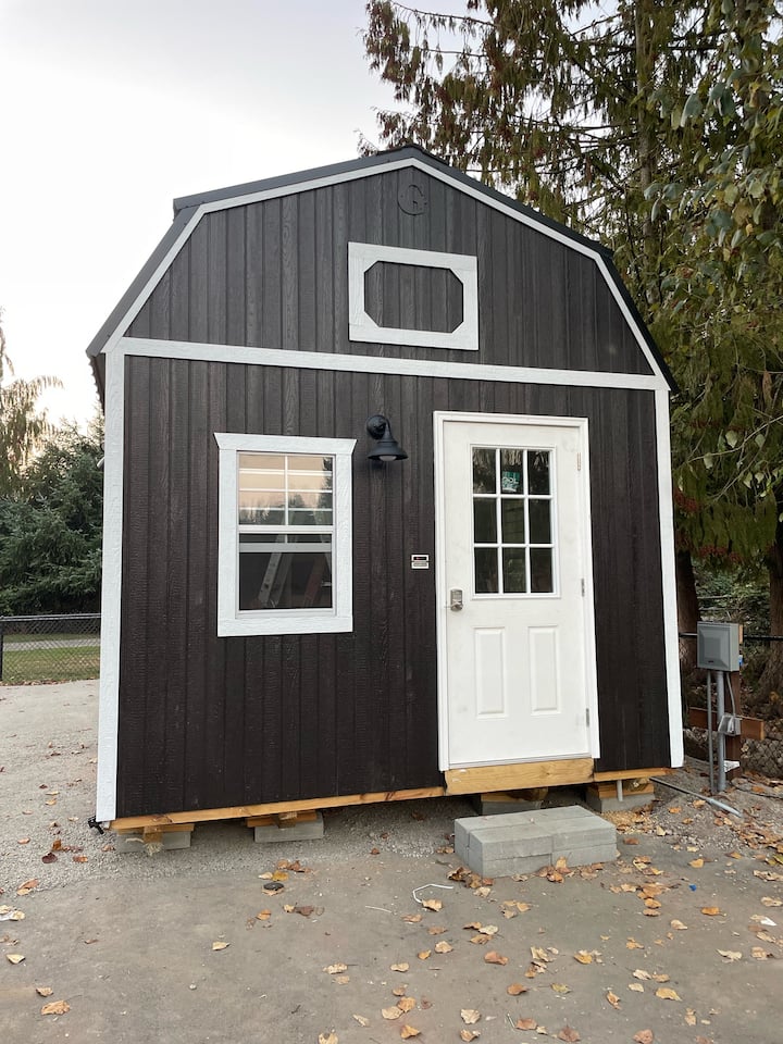Cozy Bright Tiny Home! - Lake Stevens, WA