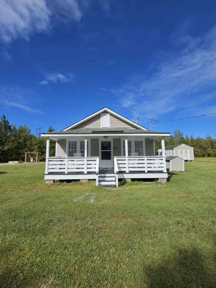 Grandma's Place - Pettigrew State Park, Creswell