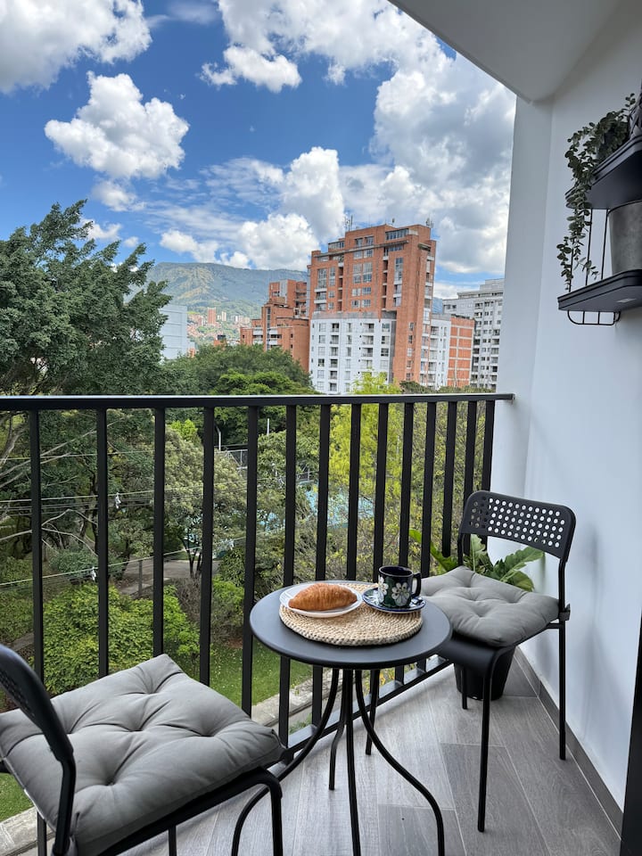 Nuevo Y Acogedor Loft En Conquistadores Laureles - Medellín
