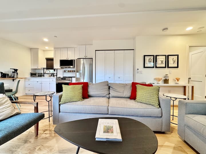 Unique Container Home • 20 Acres • Modern Stay - Placerville, CA