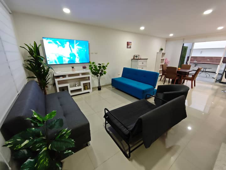 Hermosa Casa En Fraccionamiento De Lujo - Puebla