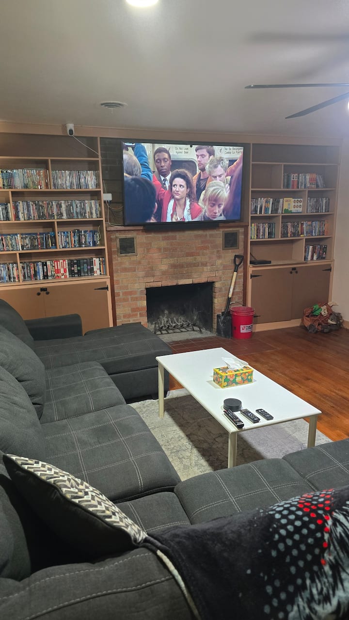 Cozy Vintage Home - Mena, AR