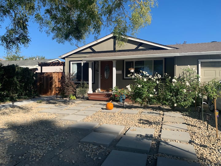 A+location! Modern Home W/garden.3 Mins To Freeway - Santa Clara, CA