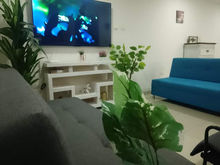 Casa Grande De Lujo En La Mejor Zona De Puebla. - Puebla