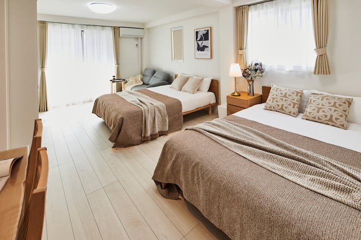 巢鴨电梯公寓【701】：厨房/电视/2双人床+1沙发床/山手线三田线300米-池袋原宿新宿直达 - Ikebukuro