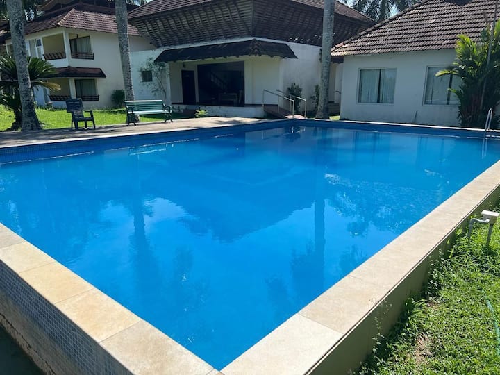 Cozy Lakeside Resort With Stunning Views - Kottayam