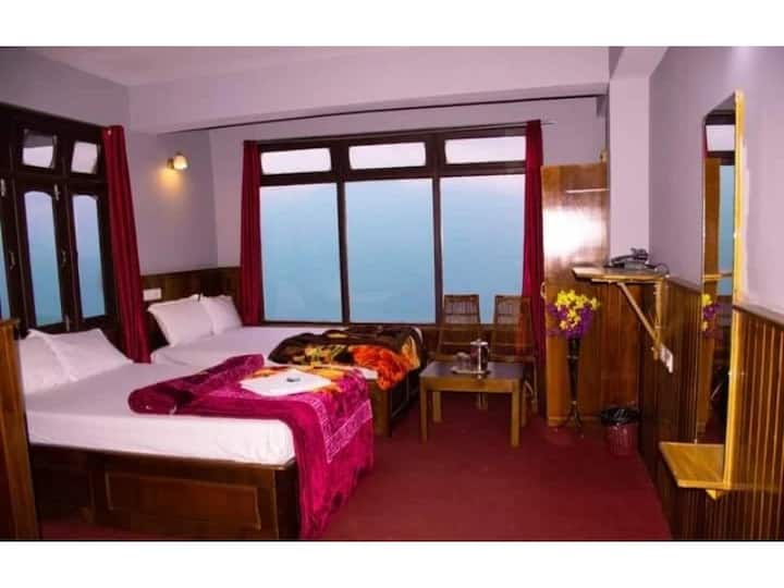 Suite Room - Pelling