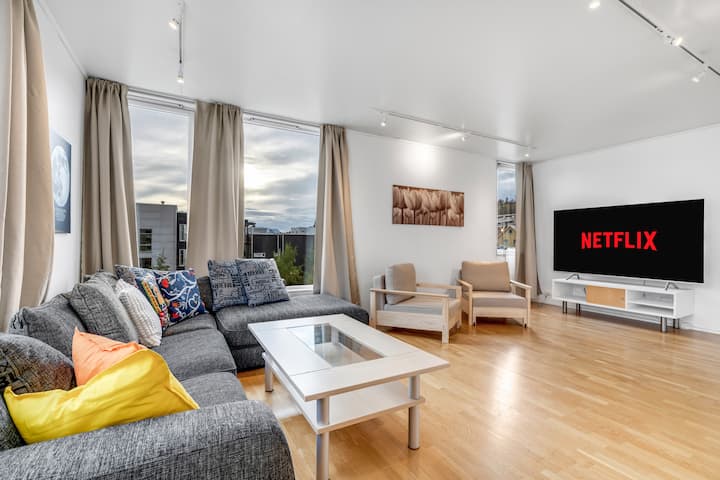 Polar Horizon Penthouse L Central L Sea View - Tromsø