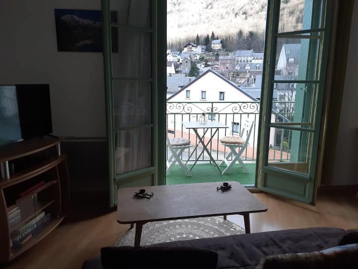 Appartement Vue Montagne / 200m Des Télécabines - Cauterets