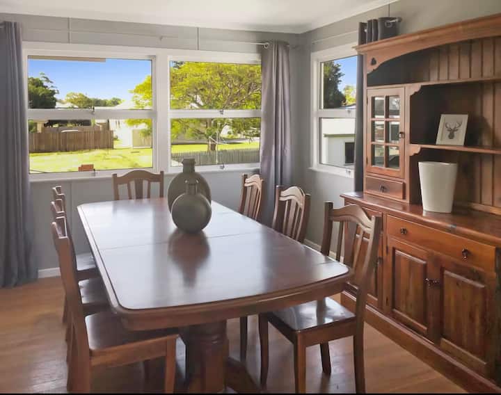 Beaudesert 3 Bedroom Walk To Town - Gleneagle