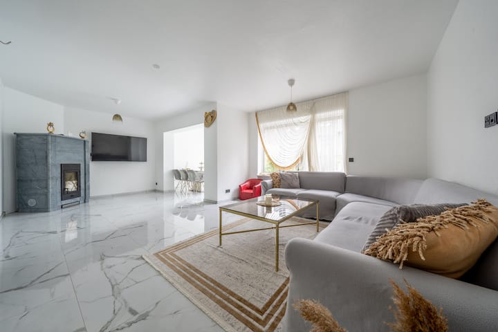 Gemütliches Haus Mit Komfort - Langenhagen