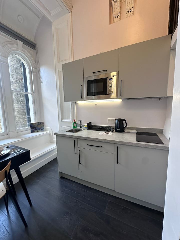 (18/f08)unique Studio Zone 1 Notting Hill+wi-fi - Londres
