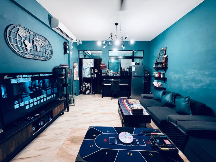 墾丁包棟民宿｜恆春古城三臥室8-10人包棟烤肉/唱歌/電動麻將/德州撲克/步行轉運站五分b - 恆春