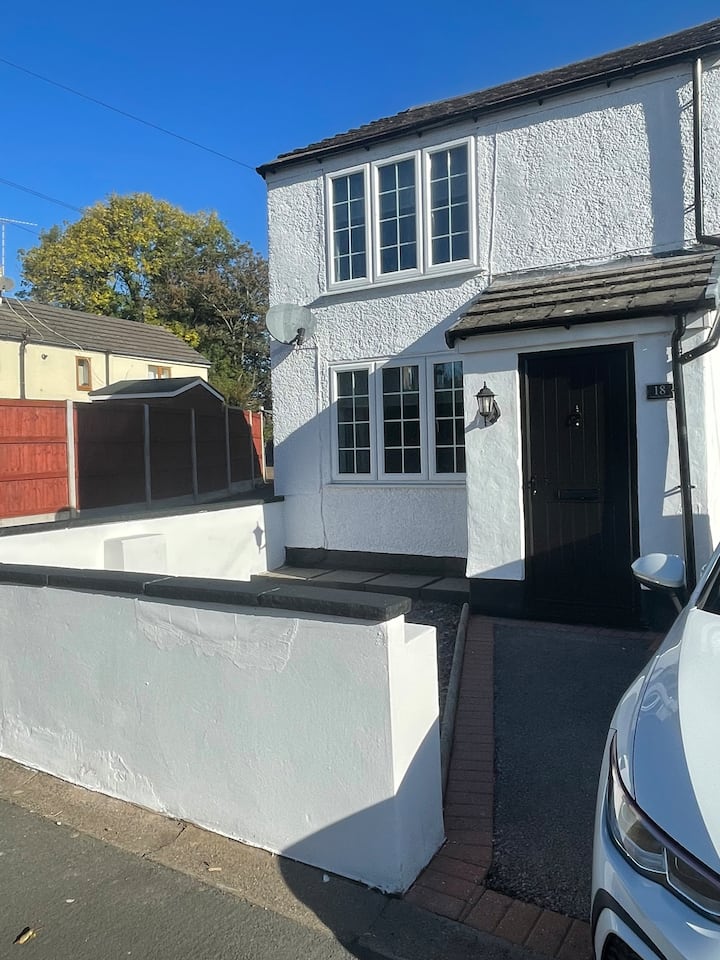Detached Cosy 2 Bedroom Home From Home Cottage. - Mold