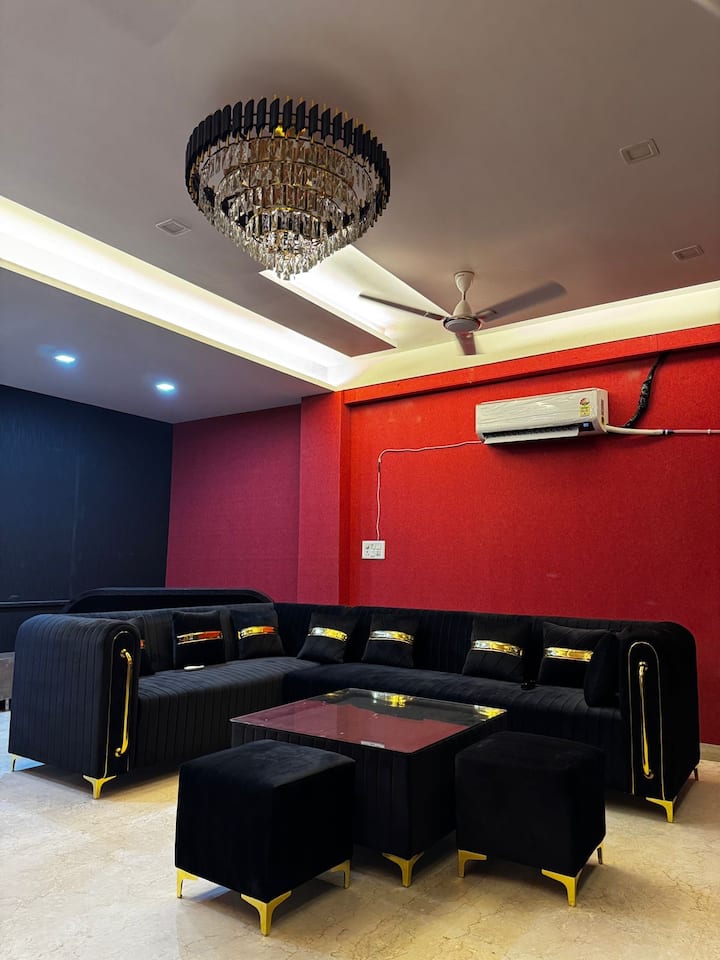 The Social Spot – Perfect For Parties & Stays - Delhi