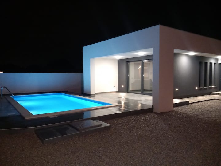 Modern Villa With Charm In Trnovec Near Varaždin - Varasd