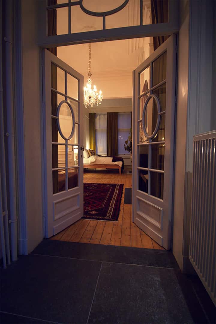 B&b Intermezzo Nabij Park En Centrum Antwerpen. - Antwerp