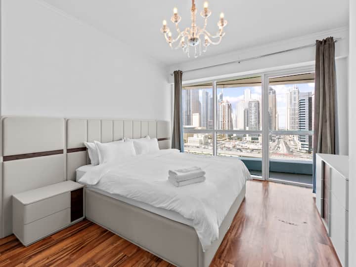 1br In Jlt | Steps From Metro, Marina & Mall - Dubai
