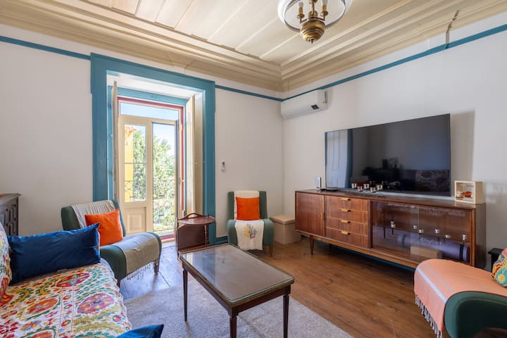 Casa Andorinhas-pet-friendly Riverside Home - Tomar