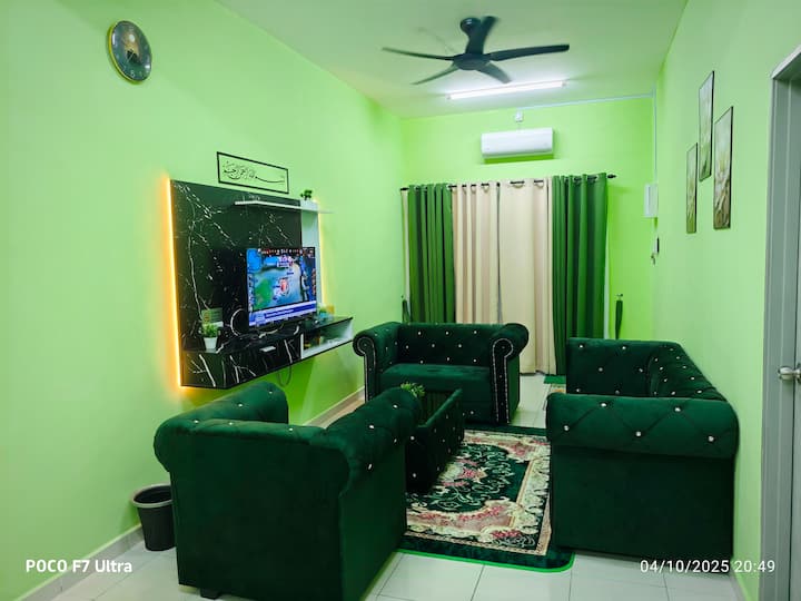 Annisa Homestay, Taman Tronoh Baru, Tronoh, Perak. - Parit