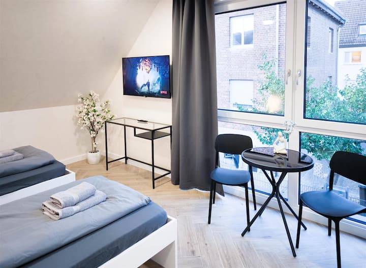 Alfa Stuttgart 2 Bed Room Kitchenette Wifi Smarttv - Stuttgart