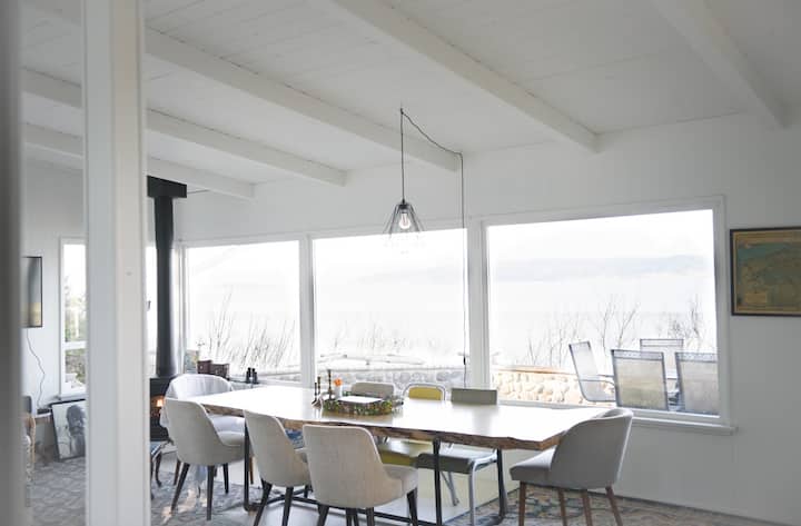 Island Beach House - La Conner, WA