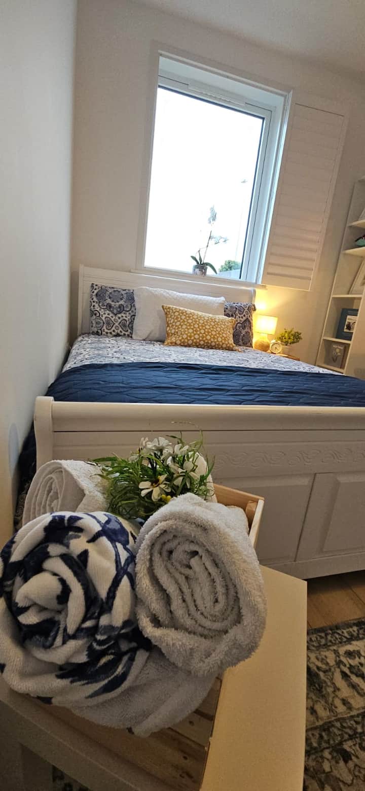 Double Room W/t Private Bathroom By The Sea - Greystones