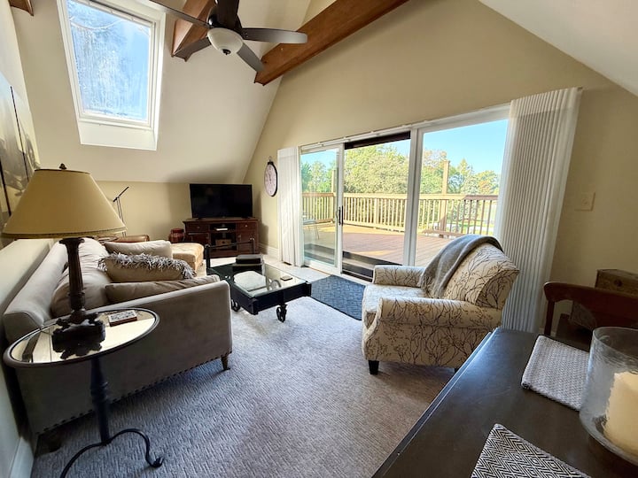 Carriage House On Lake Linton - Saginaw, MI