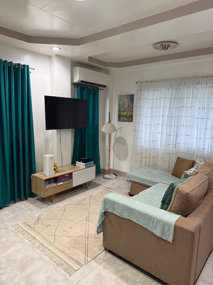 Comfy House In A Town Center - Oslob