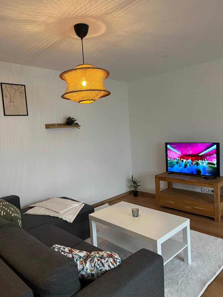 Geräumig & Gemütlich – 2 Sz + Großer Balkon (3) - Hahn