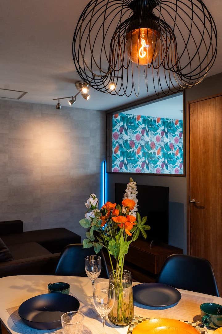 ＼新リノベ+デザイン民宿／ 子連れOk！短期・長期滞在歓迎｜安心の住宅街で快適ステイ！ - 大阪市