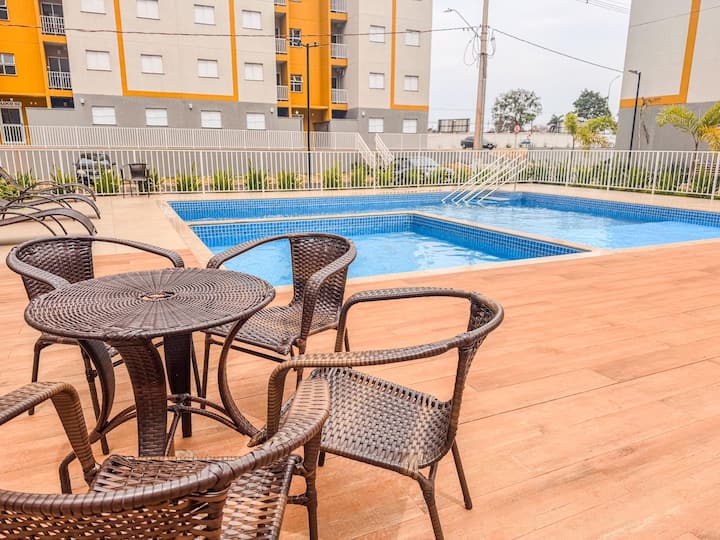 Apartamento Com Piscina + Ar Condicionado E Vaga - Ourinhos