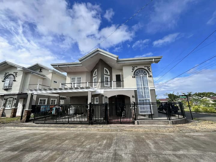 Villa Amore - Philippines