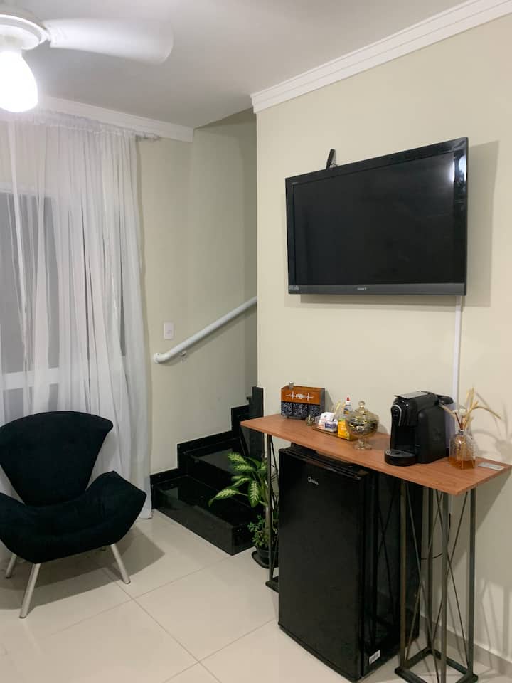 Triplex Geminado Em Condomínio Residencial - São Vicente