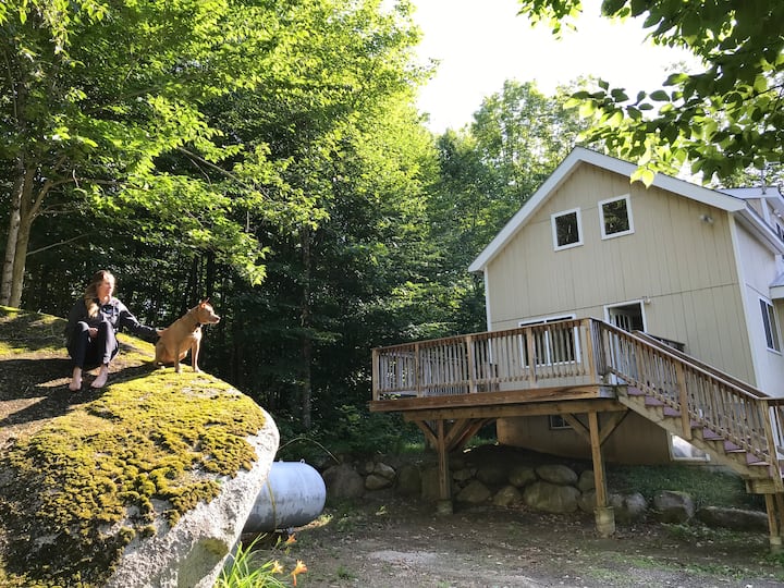 Charming Vt Hideaway | Near Burke Mountain - Burke Mountain, VT