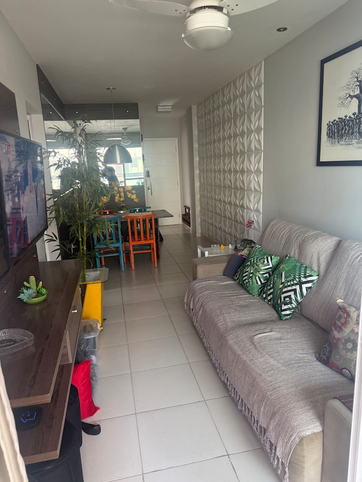 Apartamento 2 Qtos C/suite 2 Varandas óTima Local - Vitoria