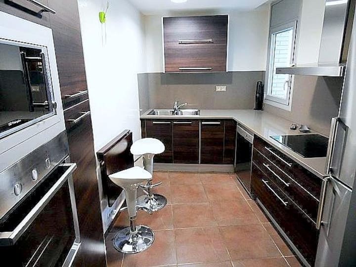 Bel Appartement Avec Parking Privé
-Centre Rosas- - Roses