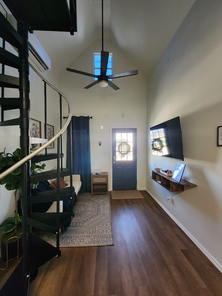 Cozy Cottage Near Spacex & Boca Chica Beach - Brownsville, TX