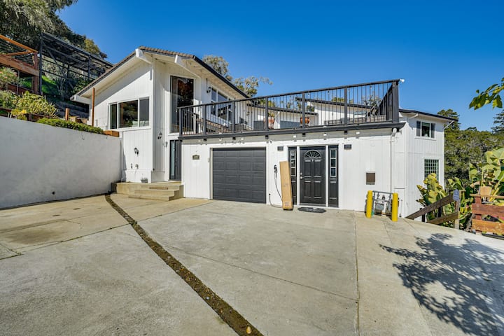 Aptos Hilltop Retreat With Ocean Views - Aptos, CA