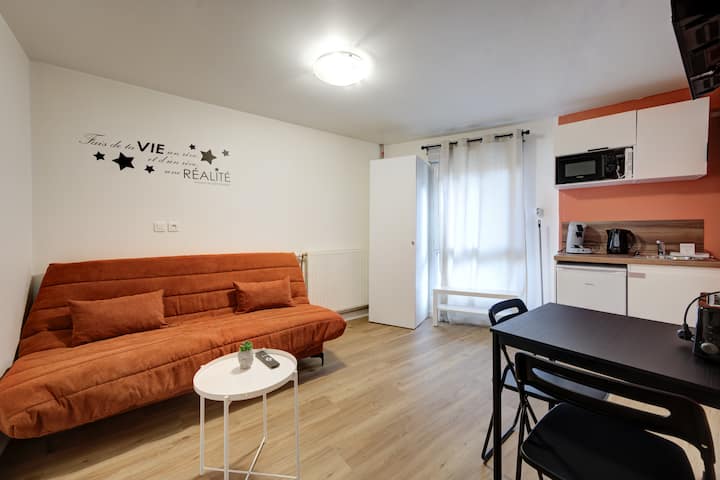 Studio Cosy/ Equipé/ Wifi /Proche Tours/parking - Saint-Pierre-des-Corps