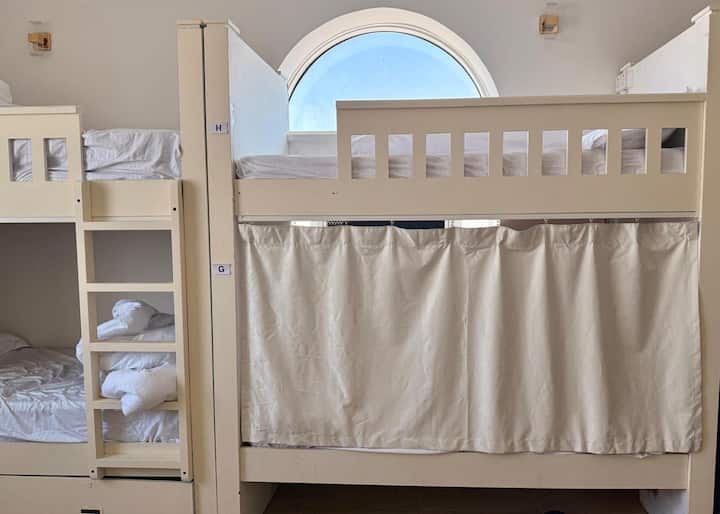 Business Bay Villa Bedspace | Free Metro Shuttle - 두바이