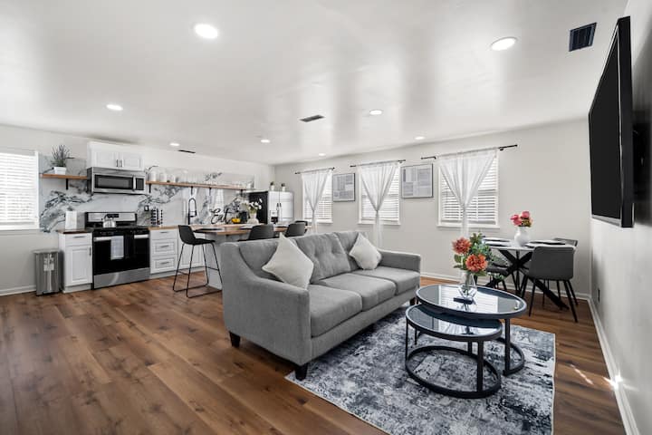 The Sky Lounge Loft - Egg Harbor Township, NJ