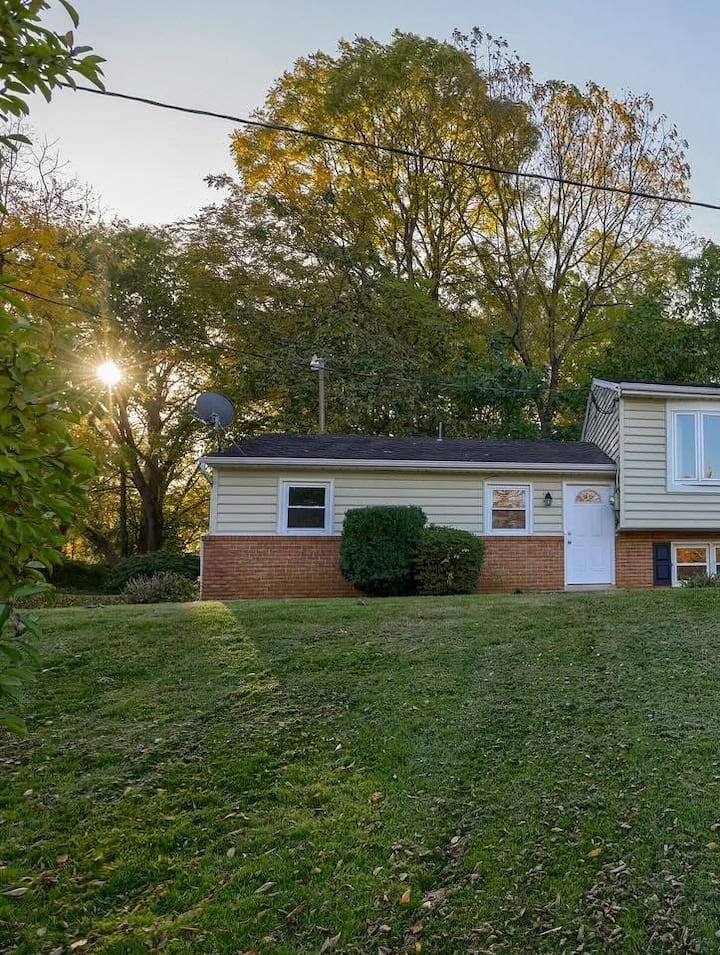 Lancaster River Front Guest House - Lancaster, PA