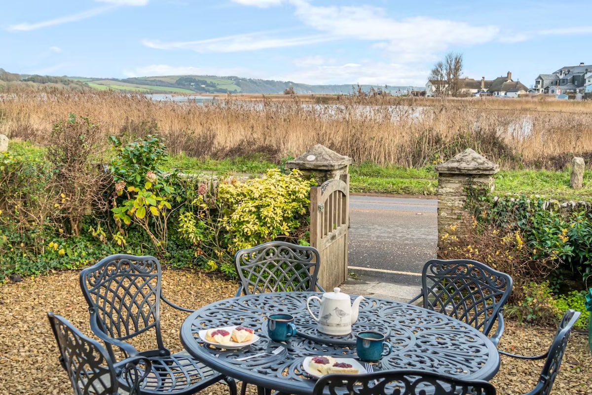 Reed Nest Cottage - Houses for Rent in Torcross, England, United ...