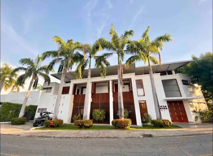 Majestic House- Club El Peñon - Flandes