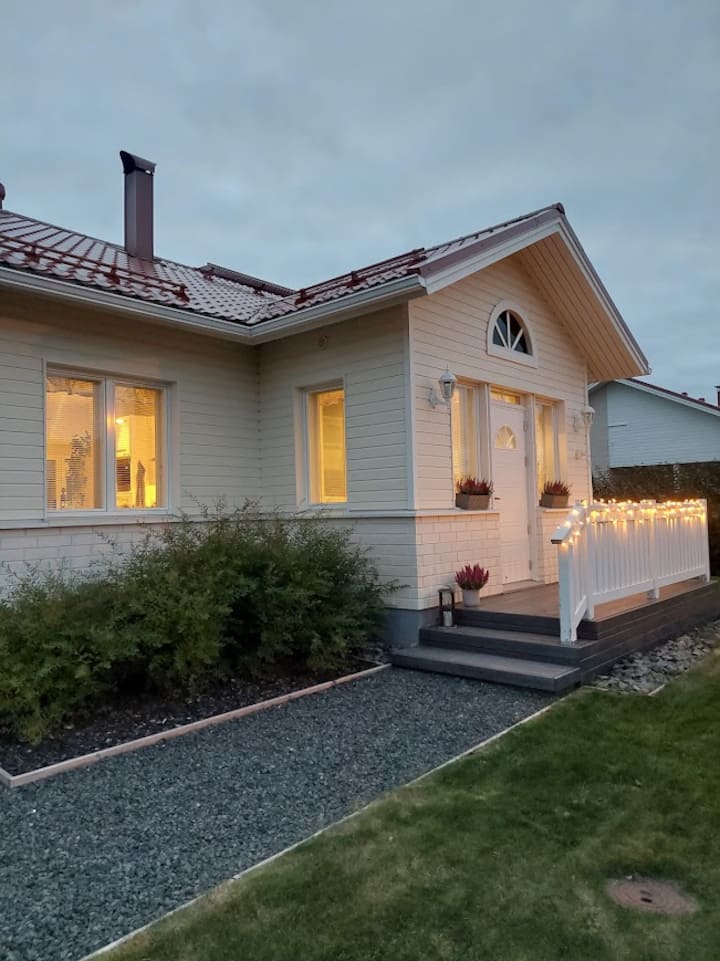 Täydellinen Yhdessäoloon - Iso Talo, Sauna & Piha - Rovaniemi