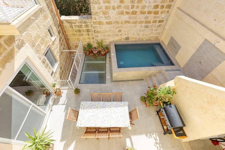 Authentic & Charming Farmhouse With Pool In Gozo - Malta