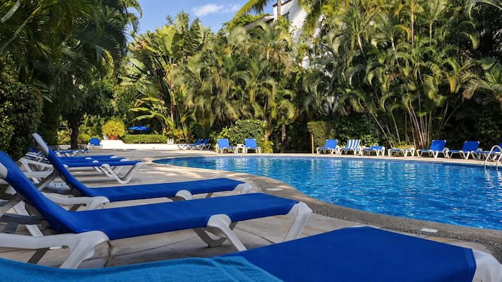 Tropical Stylish Condo Just 20 Min Walk To Beach - Puerto Vallarta
