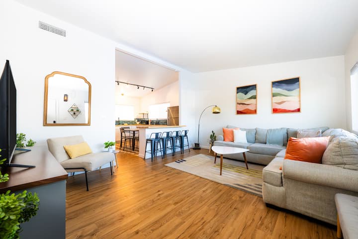 Bright & Airy Ranch Home Near Downtown Tucson - UNIVERSITY OF ARIZONA, Tucson